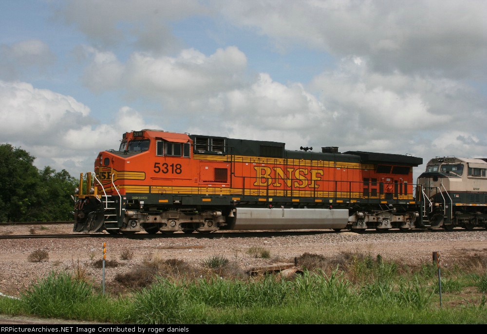 BNSF 5318